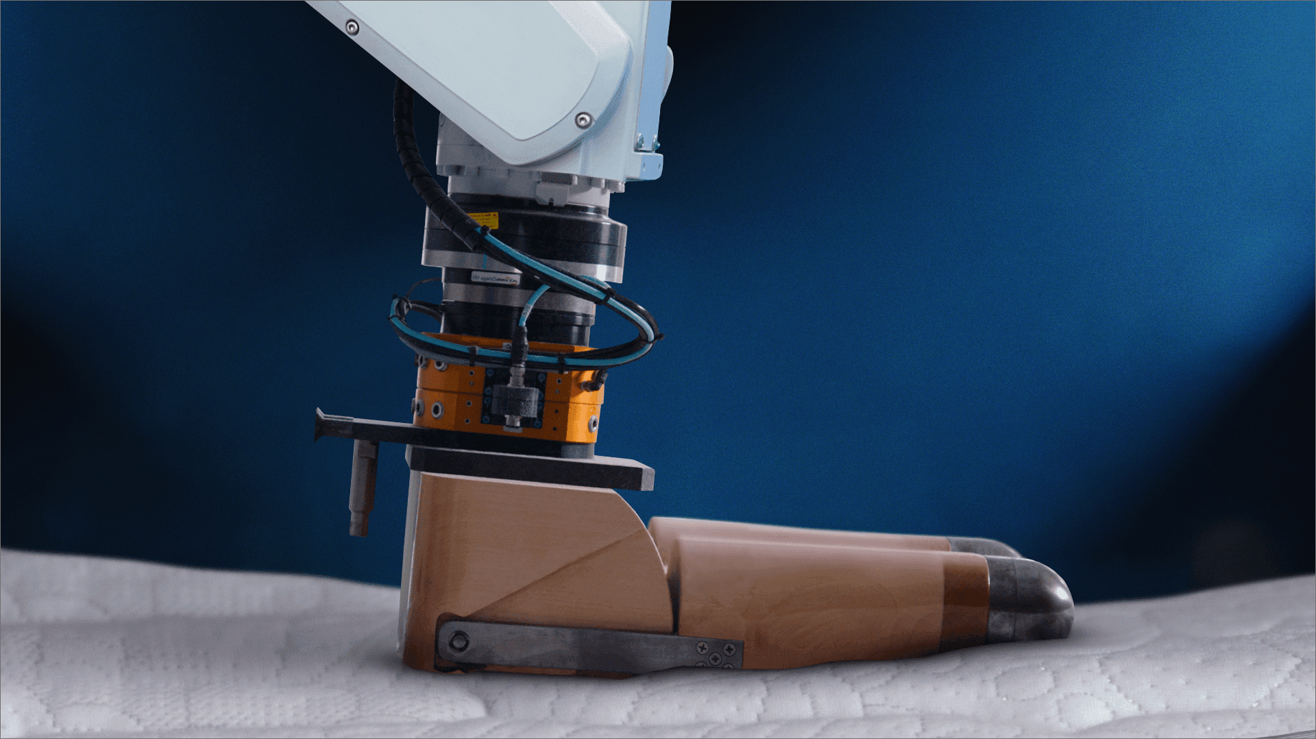 How we test our mattresses in R&D | Sealy Indonesia